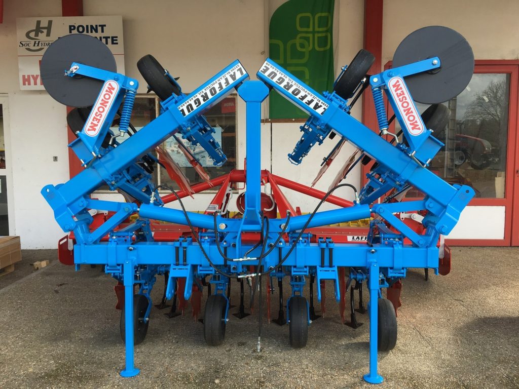 Etablissements Lafforgue - Vente de Bineuse Monosem Multicrop neuve.