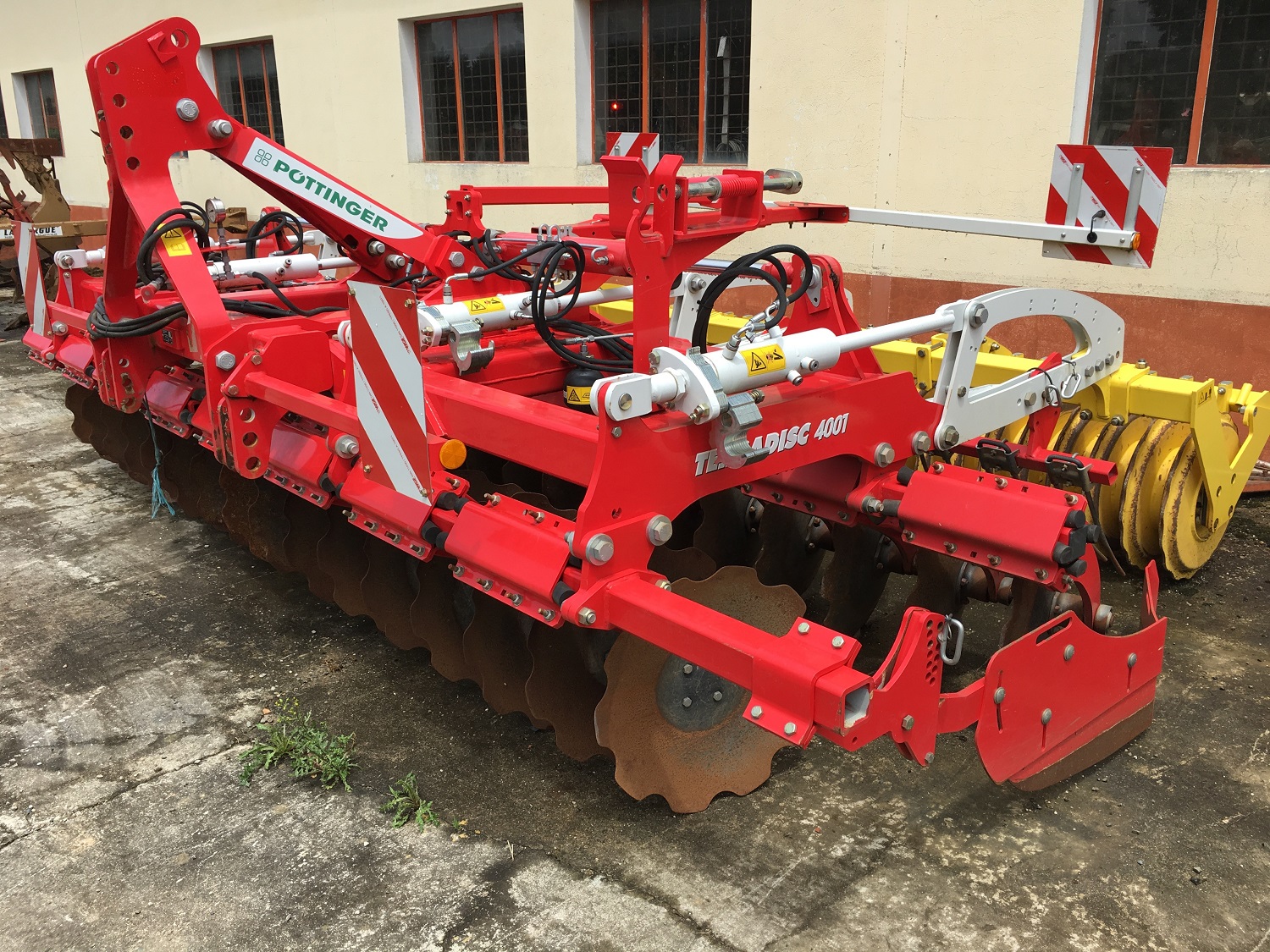 EtsLafforgue - Vente Déchaumeur à disques Pottinger Terradisc 4001