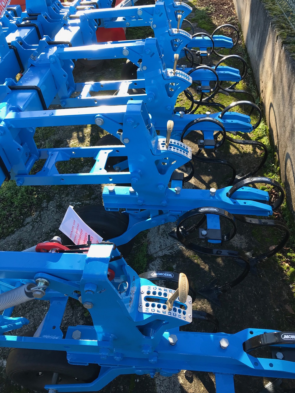 Ets Lafforgue - Vente de Bineuse Monosem Multicrop. Concession agricole